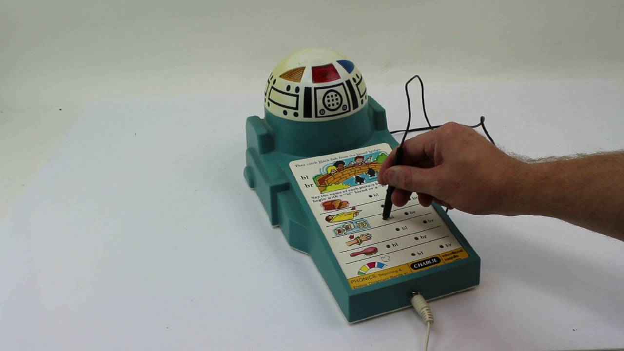 Charlie Lovable Teaching Robot @ PineHog - YouTube