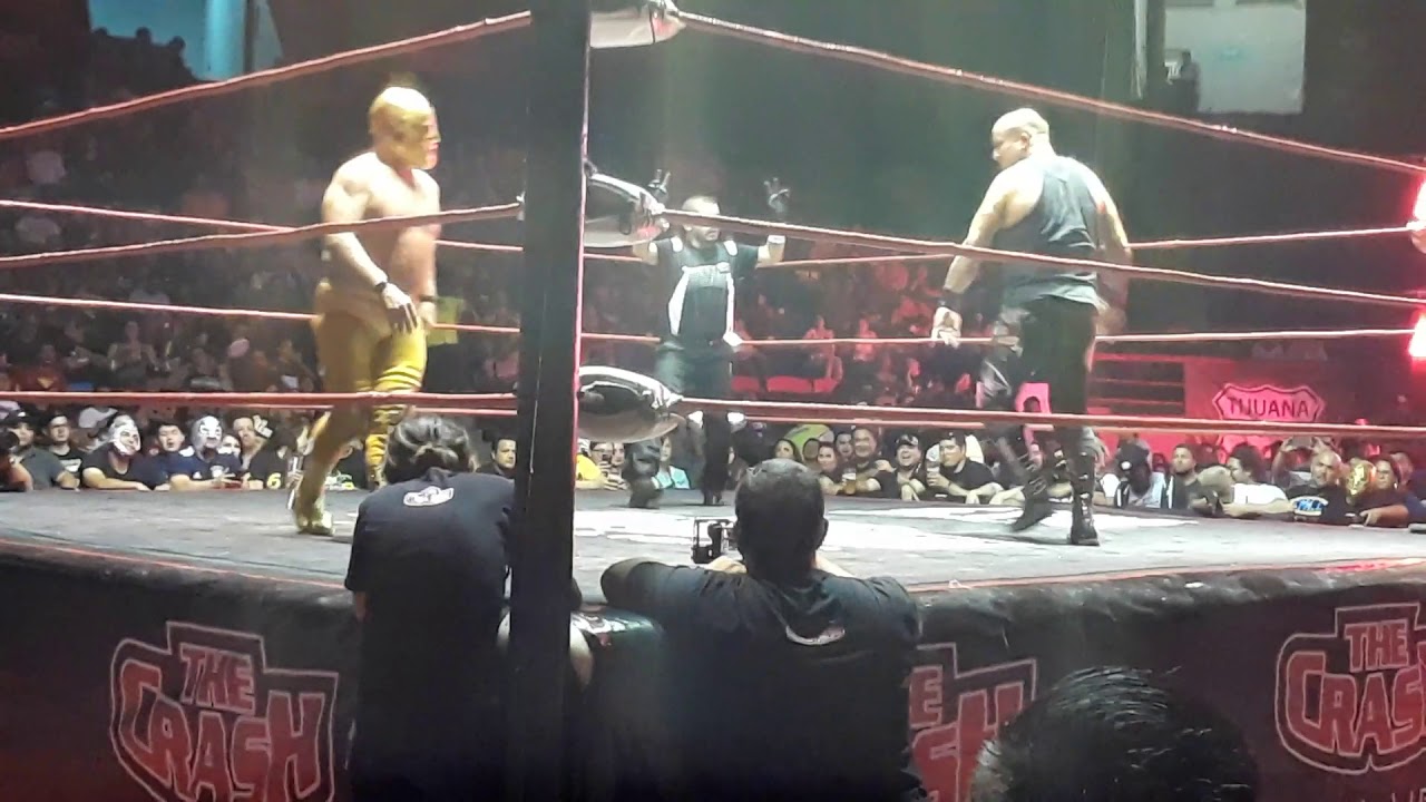 The Crash Tijuana 9/7/19 Super Astro y Super Astro Jr. - YouTube