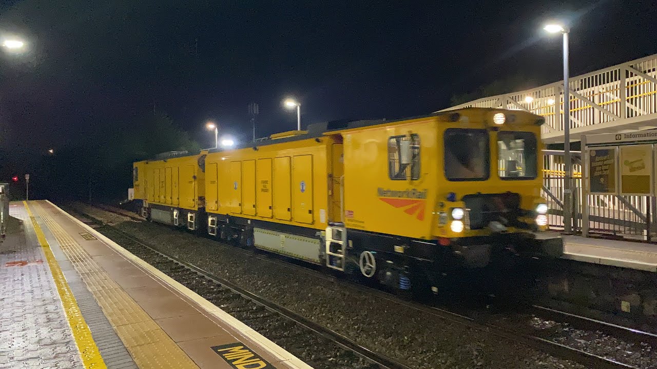 6U03 Network Rail Rail Grinder DR79263 And DR79273 Passing Worle - YouTube