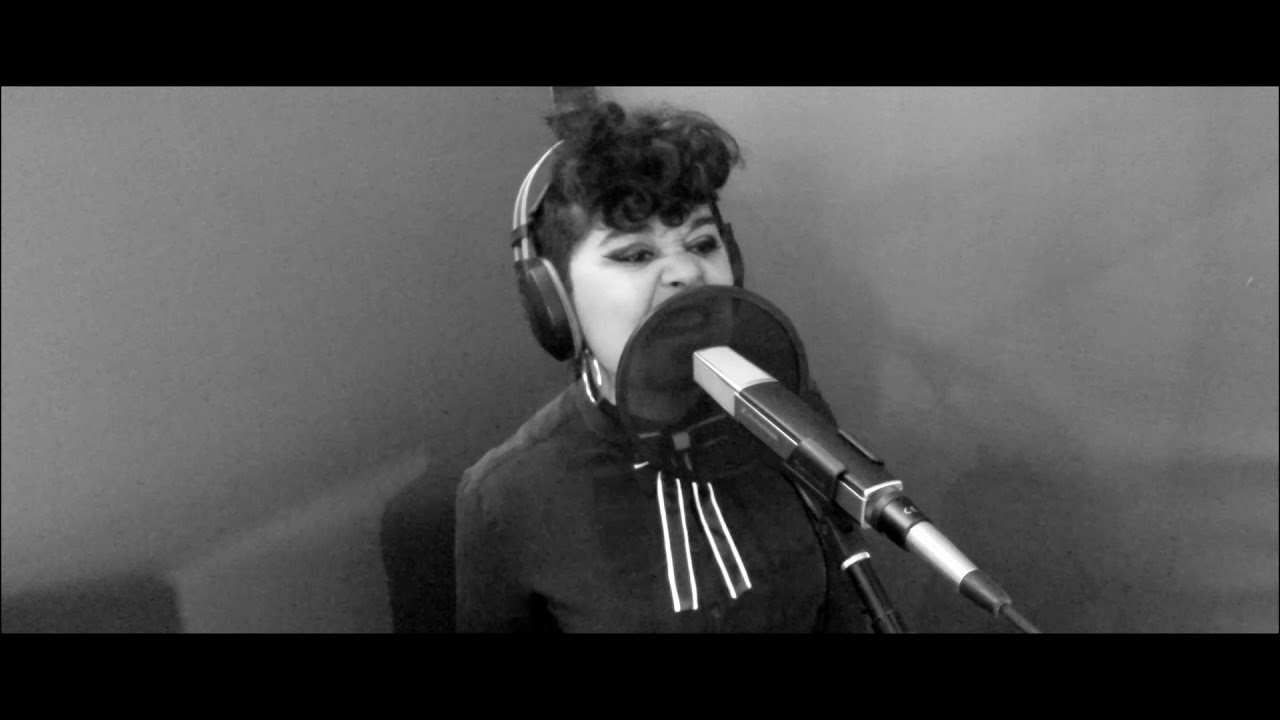 Snatch Attack - Black Skin - YouTube