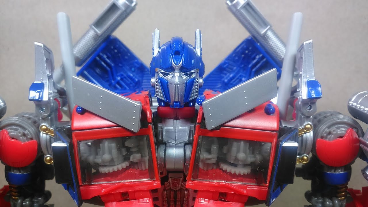 VÍDEO REVIEW TRANSFORMERS MB 11 OPTIMUS PRIME - YouTube