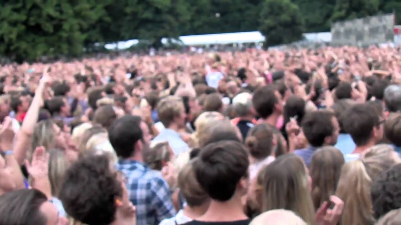 Håkan Hellström - Ramlar @ Way out west 2010 - YouTube