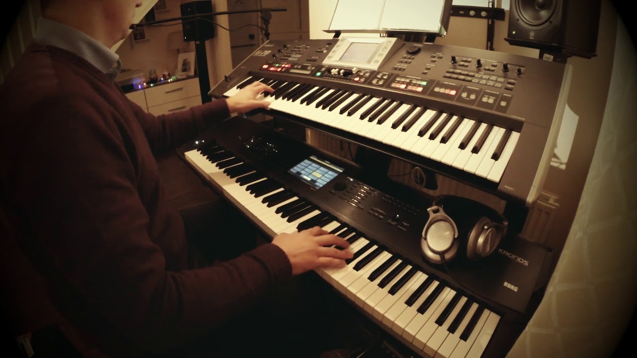 "Driving Home for Christmas" - Korg Kronos + Roland G70 - YouTube