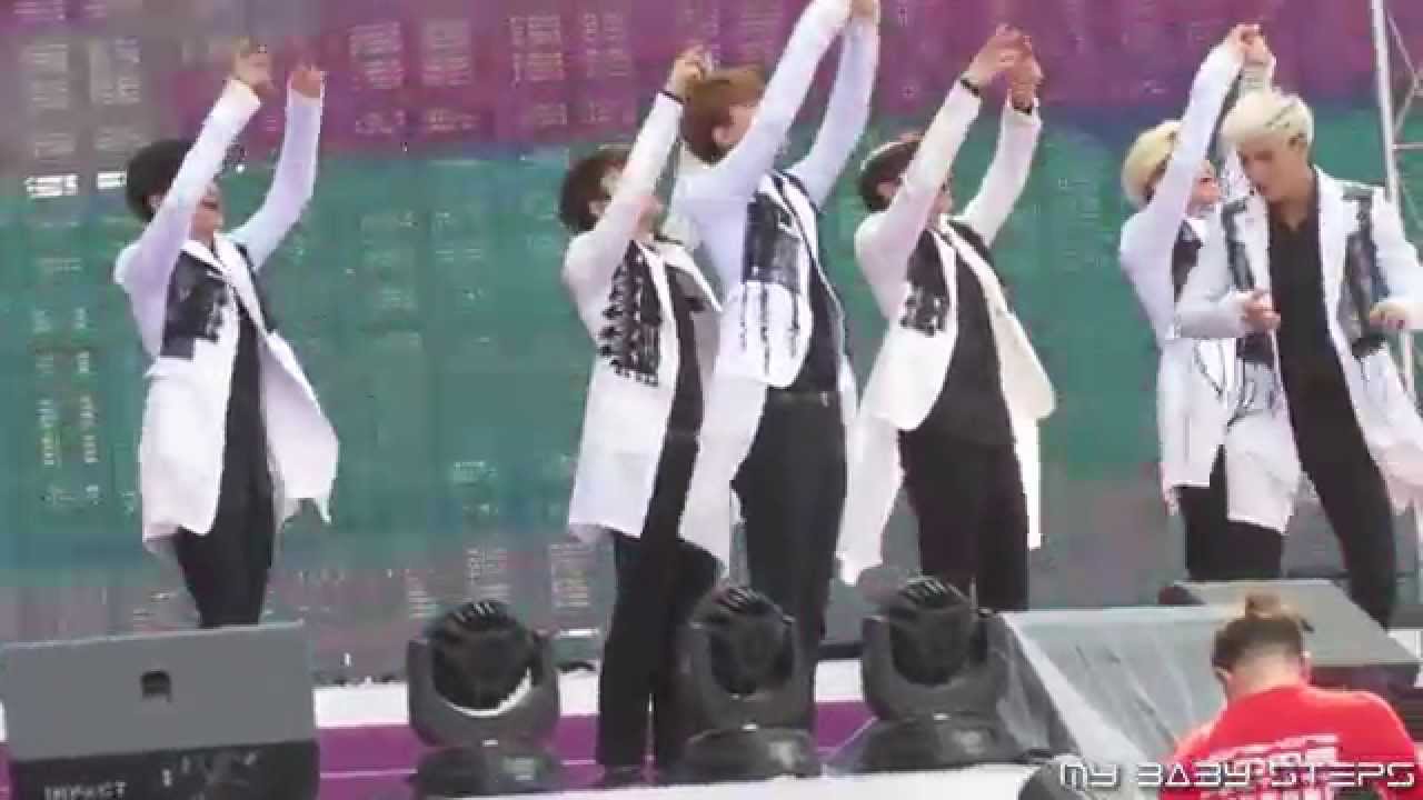 140701 EXO ChanYeol - Overdose @ Hong Kong Dome Festival - YouTube