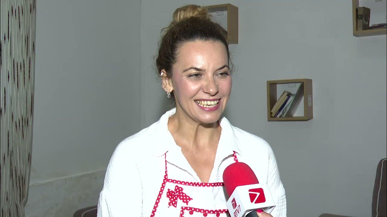 Danas u Tuzli odigrana predstava za djecu "Crvenkapica" - YouTube