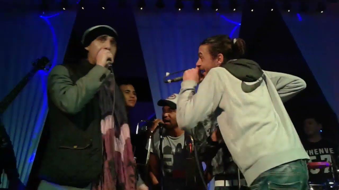 Alex Stella & Martin Quiroga - Enganchados (En Vivo) - YouTube