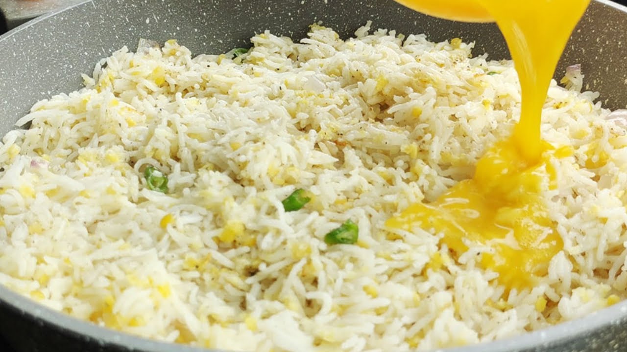 How To Prepare A Quick And Simple Homemade Egg And Rice Meal For ...