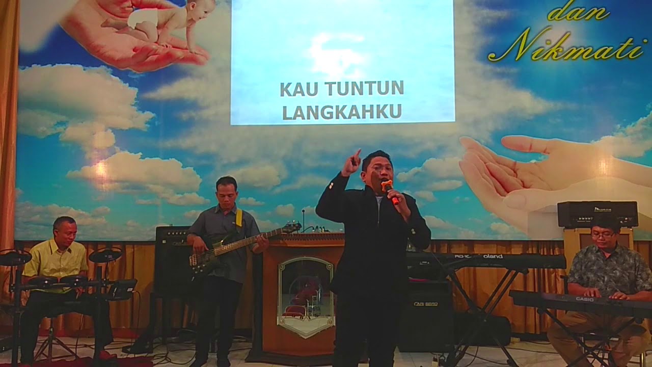 GBIS Halleluya Palur. Ibadah raya minggu - YouTube