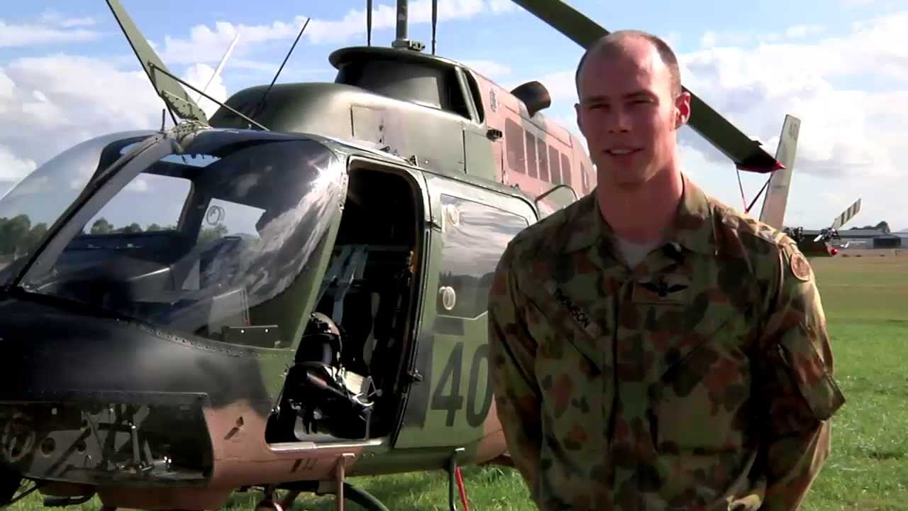 Australian Army Helicopter Support - YouTube
