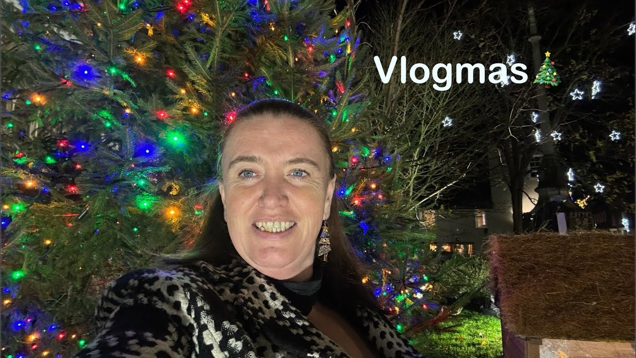 VLOGMAS DAY 2 🎄 #vlogmas - YouTube
