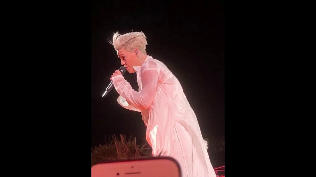 PINK concert compilation vid | live show The Hague - The Netherlands ...
