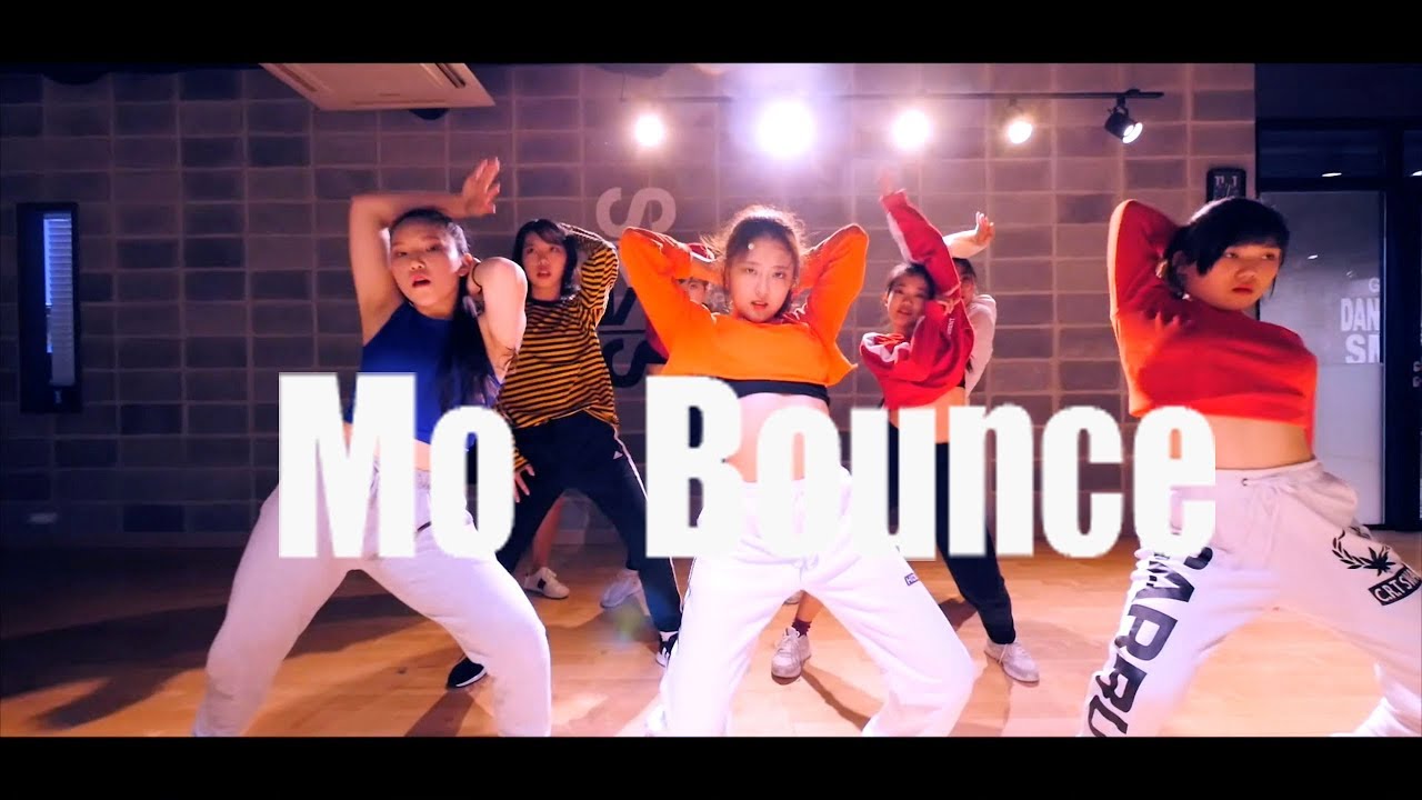 Mo Bounce-Iggy Azalea / choreography by Kyme / SM DANCE ACADEMY - YouTube