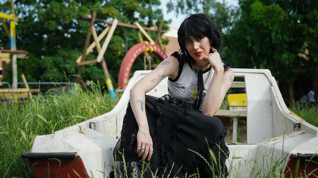 Juju - Swings and Roundabouts // WPGM Live Session - YouTube