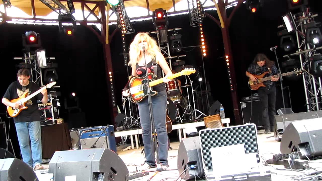 Liane Edwards - YouTube
