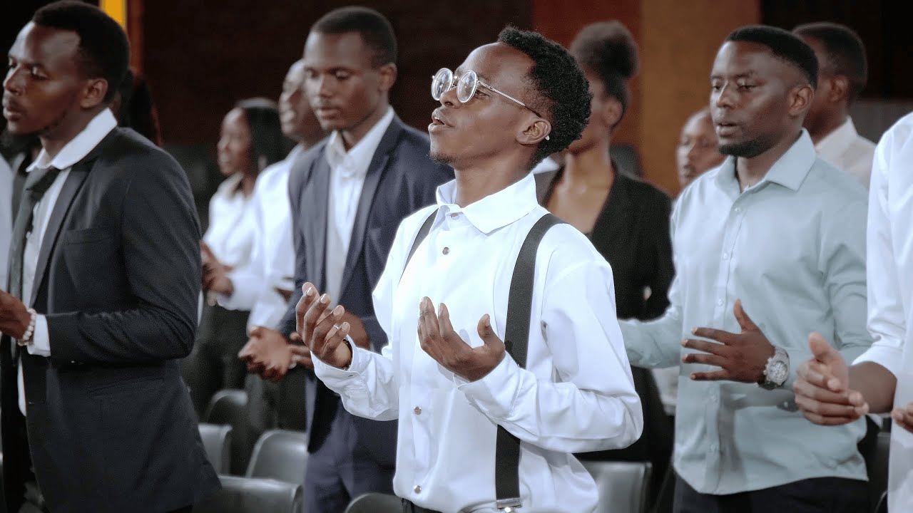 KRISTU WOWE BUGINGO By Chorale Iustitia - YouTube