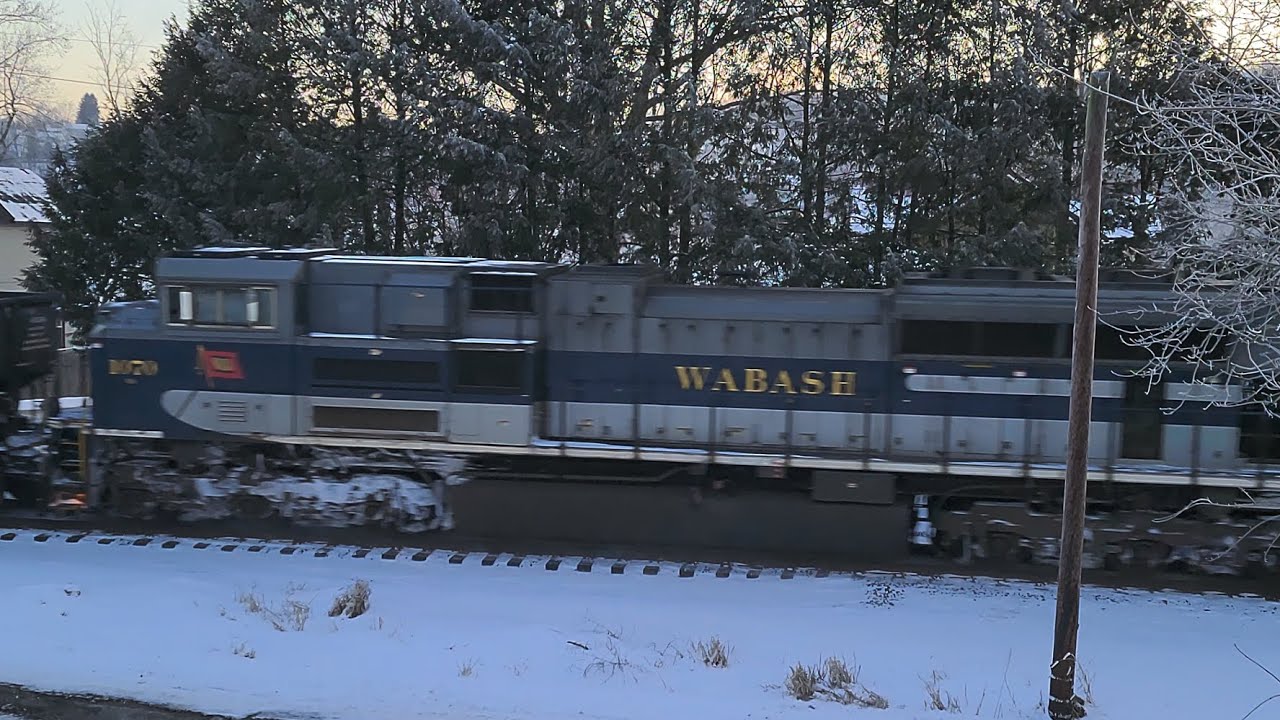 "Wabash" 1070 Norfolk Southern Heritage Locomotive - YouTube