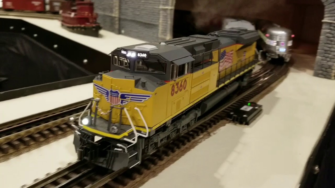 Lionel Legacy UP SD70ace 8360 - YouTube