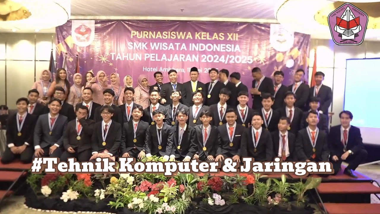 Wisuda Teknik Komputer & Jaringan SMK Wisata Indonesia - YouTube