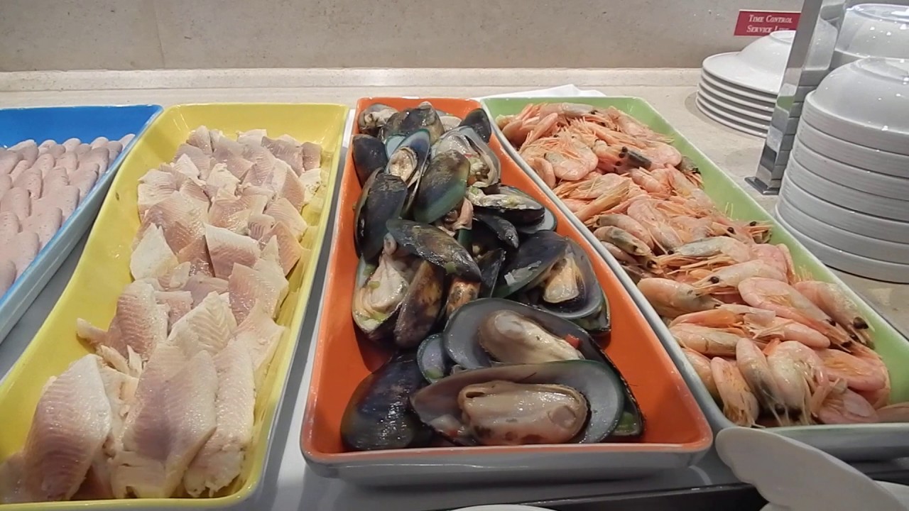 Cunard Queen Victoria Lido Restaurant, August 2016 - YouTube