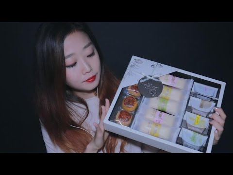 [English ASMR] Tea Time with traditional desserts