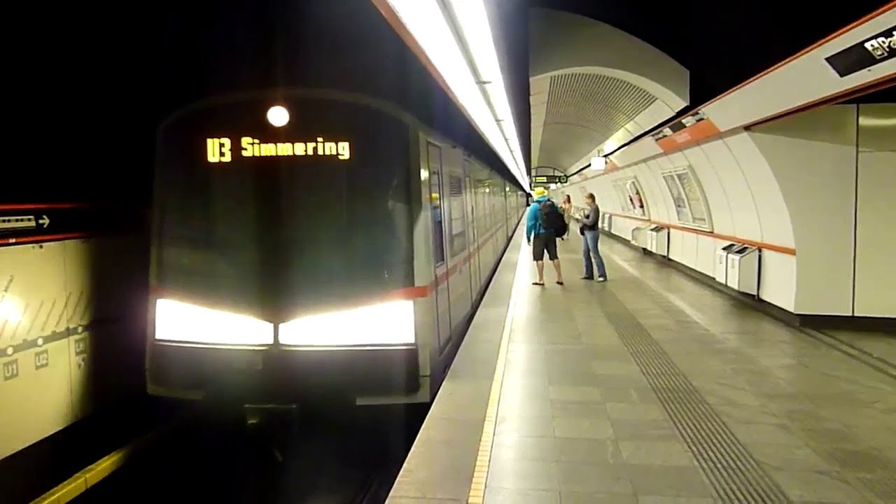 U3 Stubentor (U-Bahn Wien) - YouTube