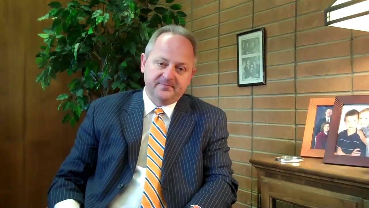 UT Athletic Director Mike Hamilton for Hope in the Dark - YouTube