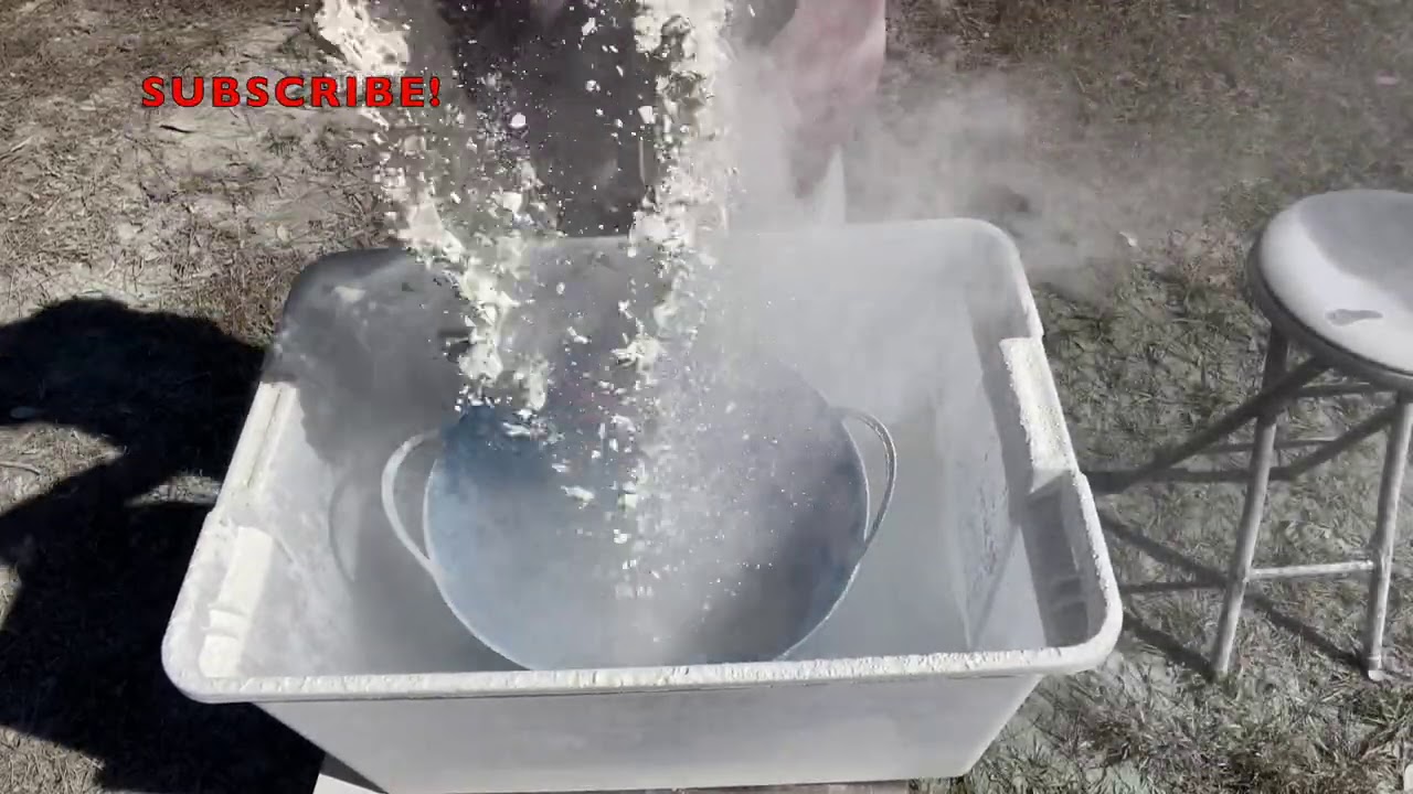 ASMR NEVER CAN GET ENOUGH BABY POWDER #POWDERPLAY - YouTube