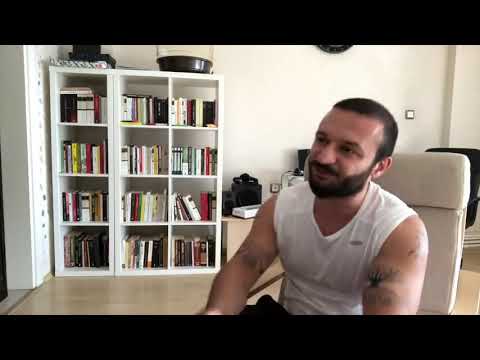 Aykut Elmas - Üniversitede Sevgili yapan ev arkadaşı (odadayız kanka)