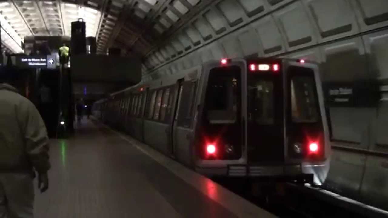ᴴᴰ Washington Metro: Red Line Action at Union Station - YouTube
