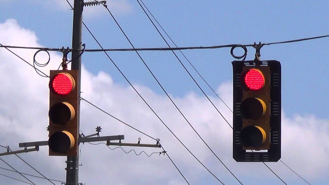 Durasig and Siemens Traffic Lights - YouTube