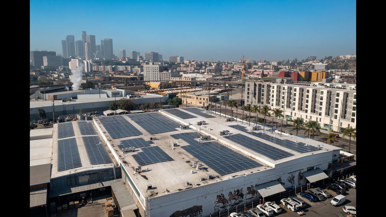 LAX-C Supermarket goes solar in Chinatown - YouTube