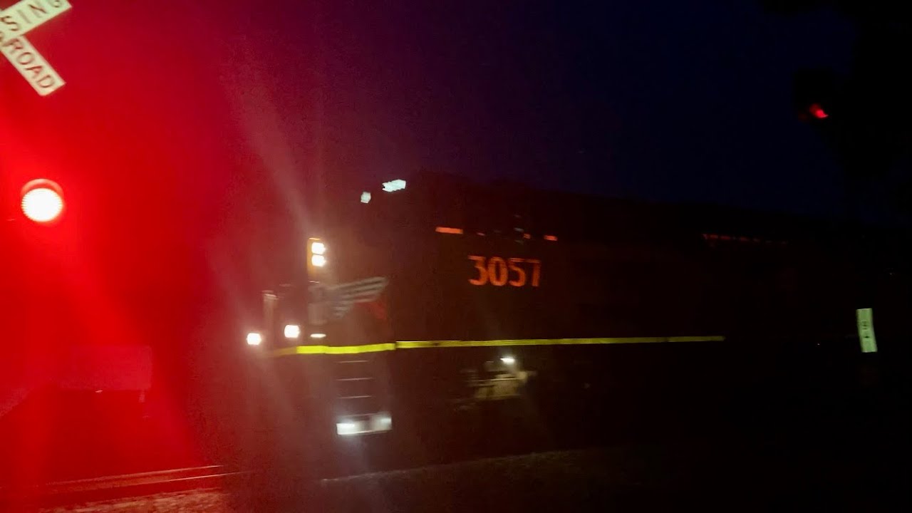 T4 SD70AH! - UP 3057 Leads Slow Northbound Autorack Train In Buda, TX on 3/18/23 - YouTube