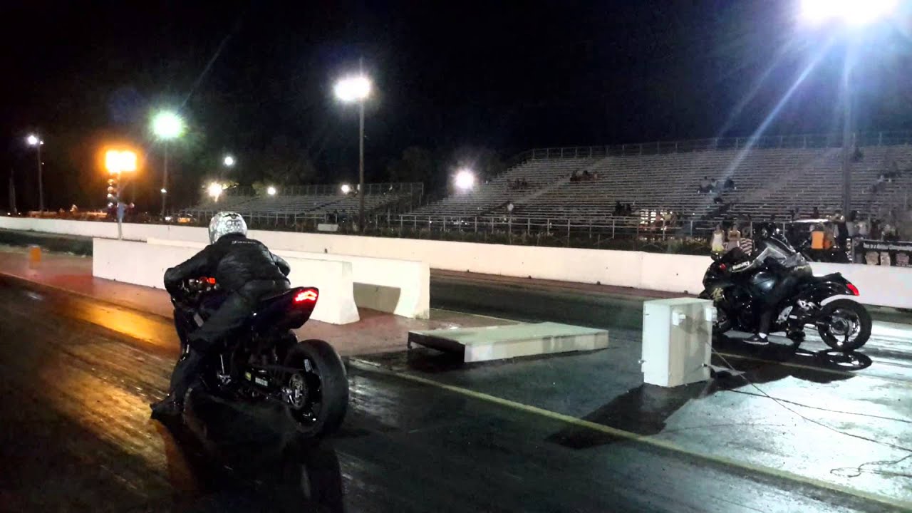 Chris vs A Busa - YouTube