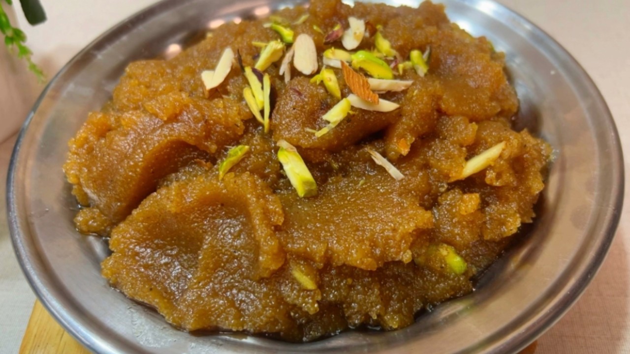 Suji Besan ka Halwa Recipe | How To Make Halwa At Home | Sweet Treat To ...