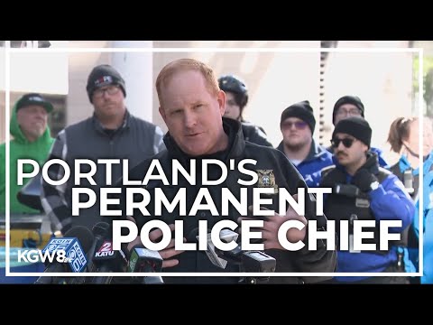 Portland Police Chief Bob Day to remain in position - YouTube