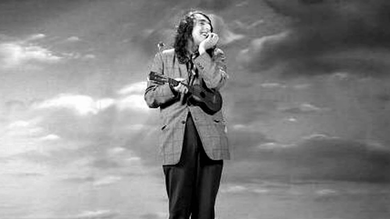 Tiny Tim sings Corn Mo's "Lollipop" - YouTube