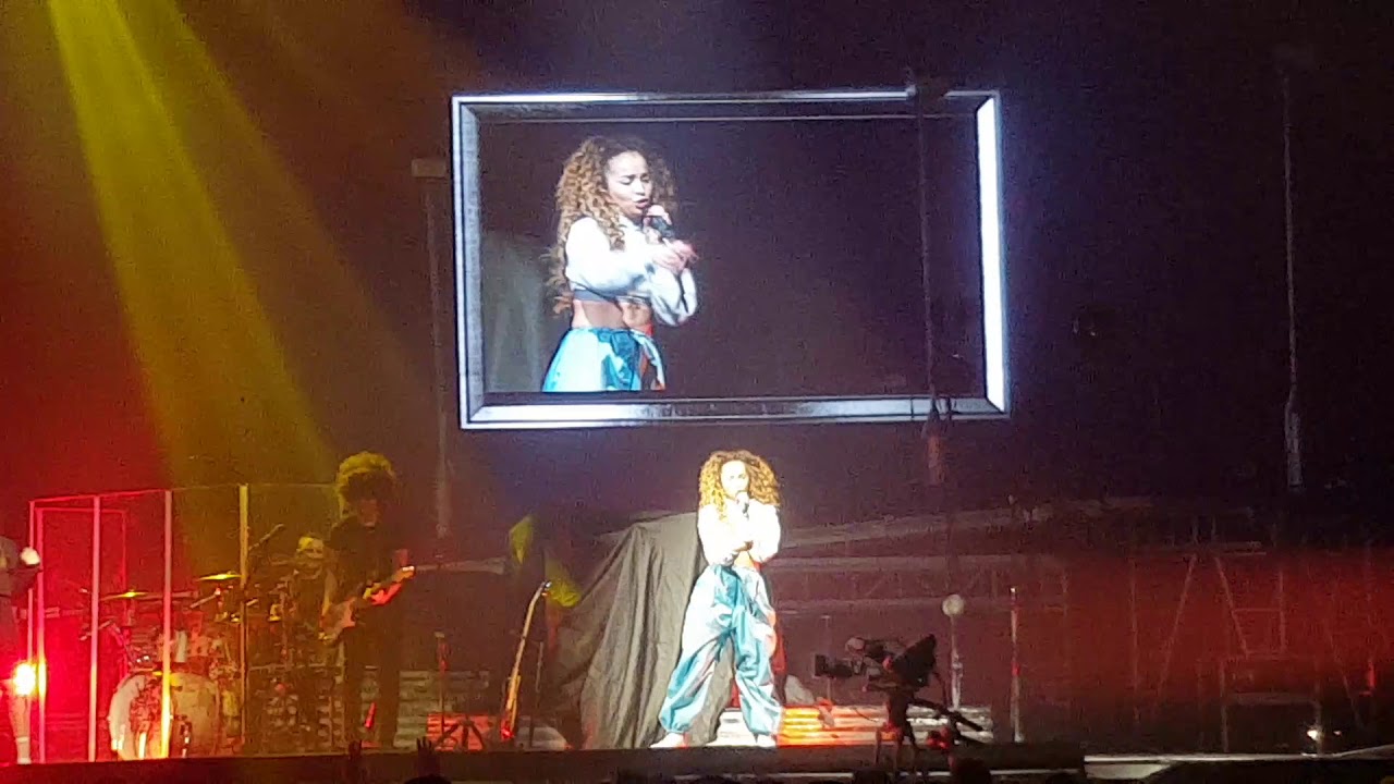 Ella Eyre - Came here for love - aecc 17th Feb 2018 - the script ...