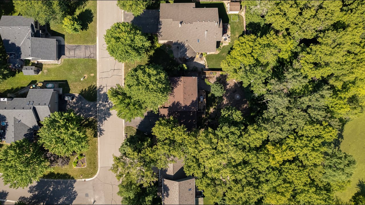 Lakeville, 5-bedroom, 2-story, with a 3-car garage. Twin Cities Real ...