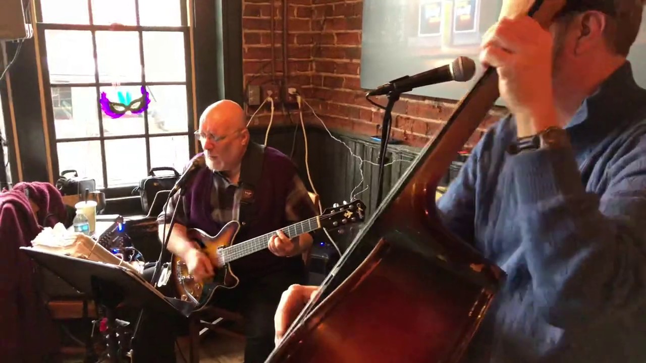 Joyce Cobb Band performs at Boscos in Memphis - YouTube