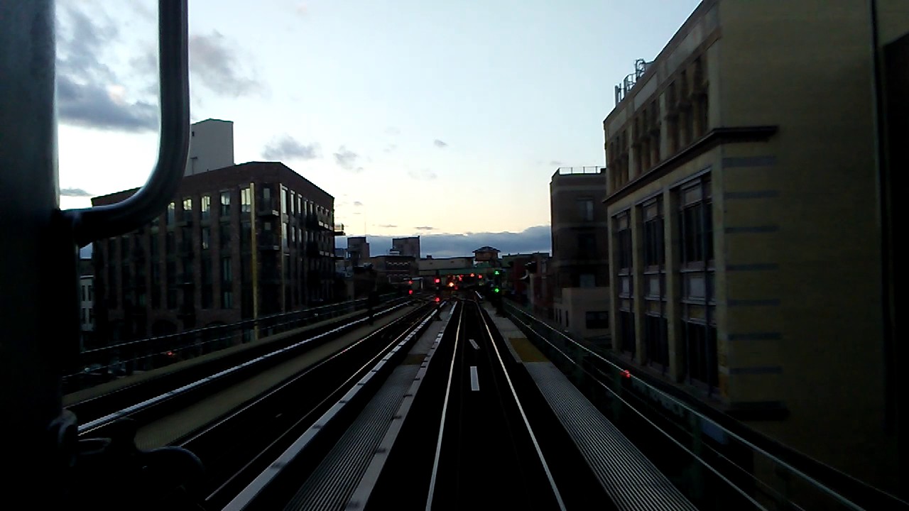 R42 (J/Z) Train Ride. - YouTube