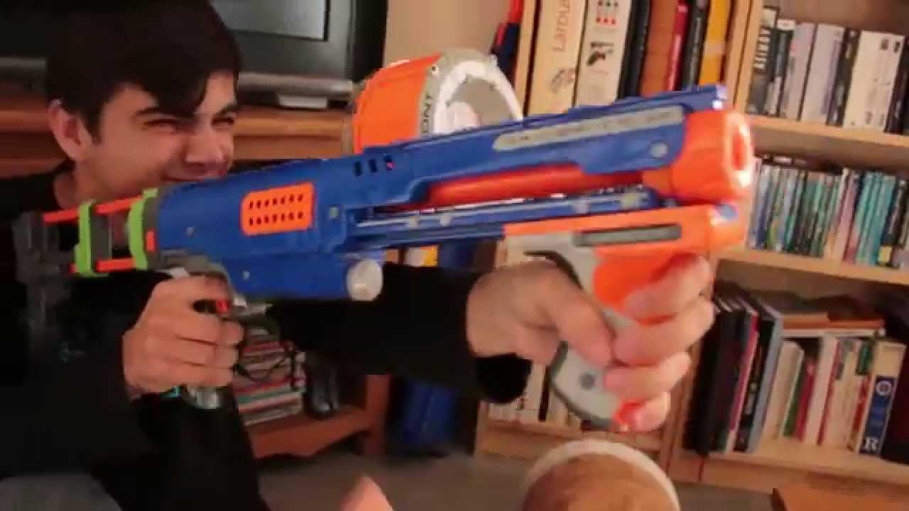 NERF BATTLE - YouTube