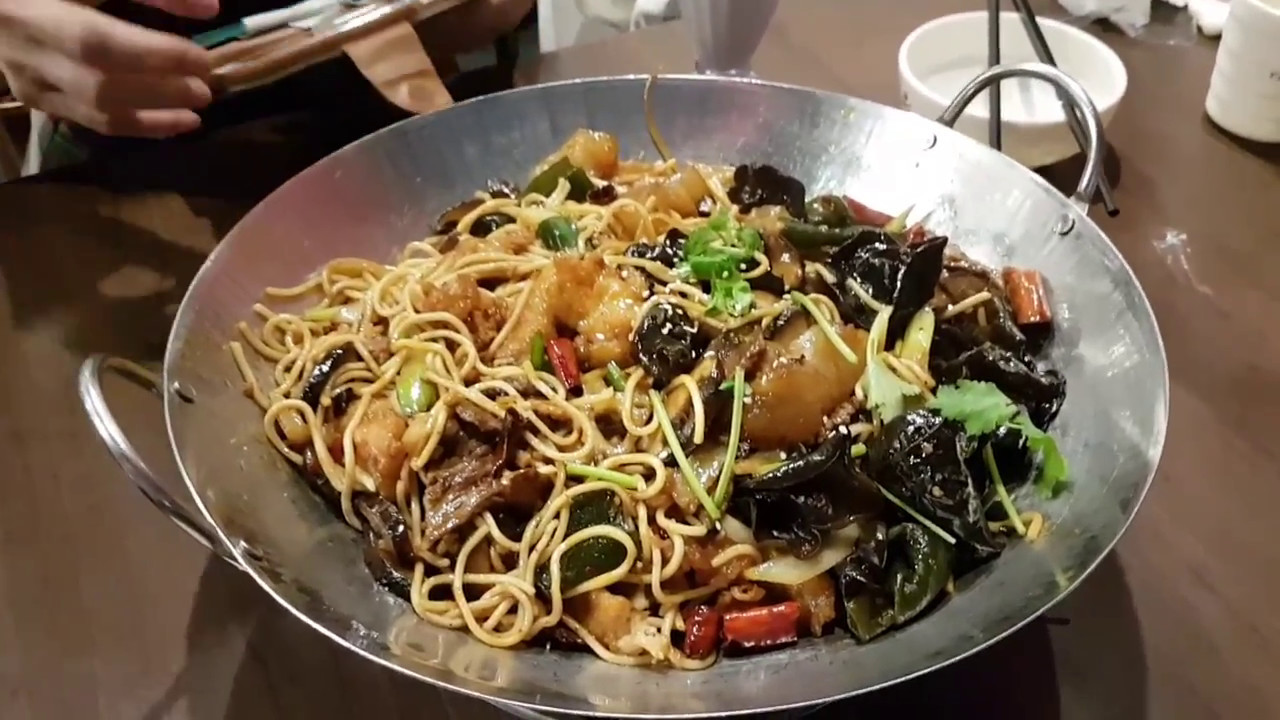 Yummy MASTER BOWL Chinatown Sydney - YouTube