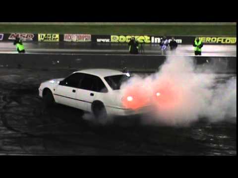 Holden VR V6 Commodore Burnout At WSID 25 6 2014 - YouTube