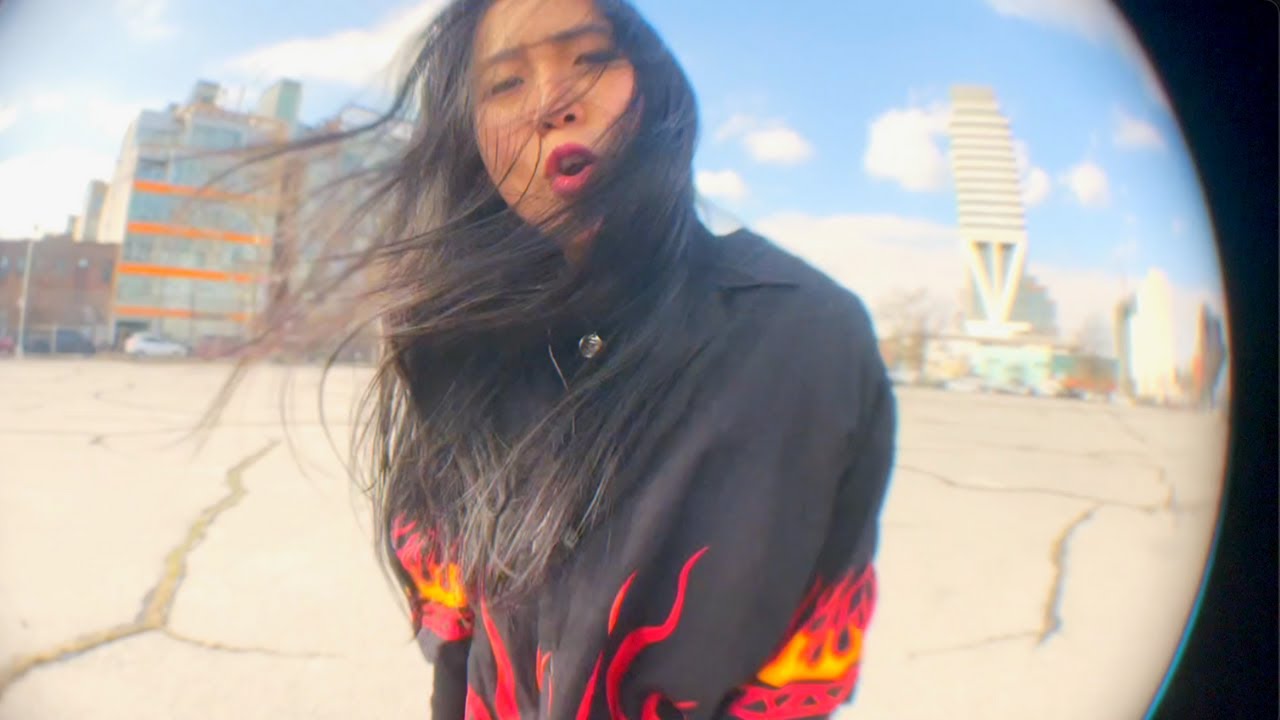 ÊMIA - being single (Official Music Video) - YouTube