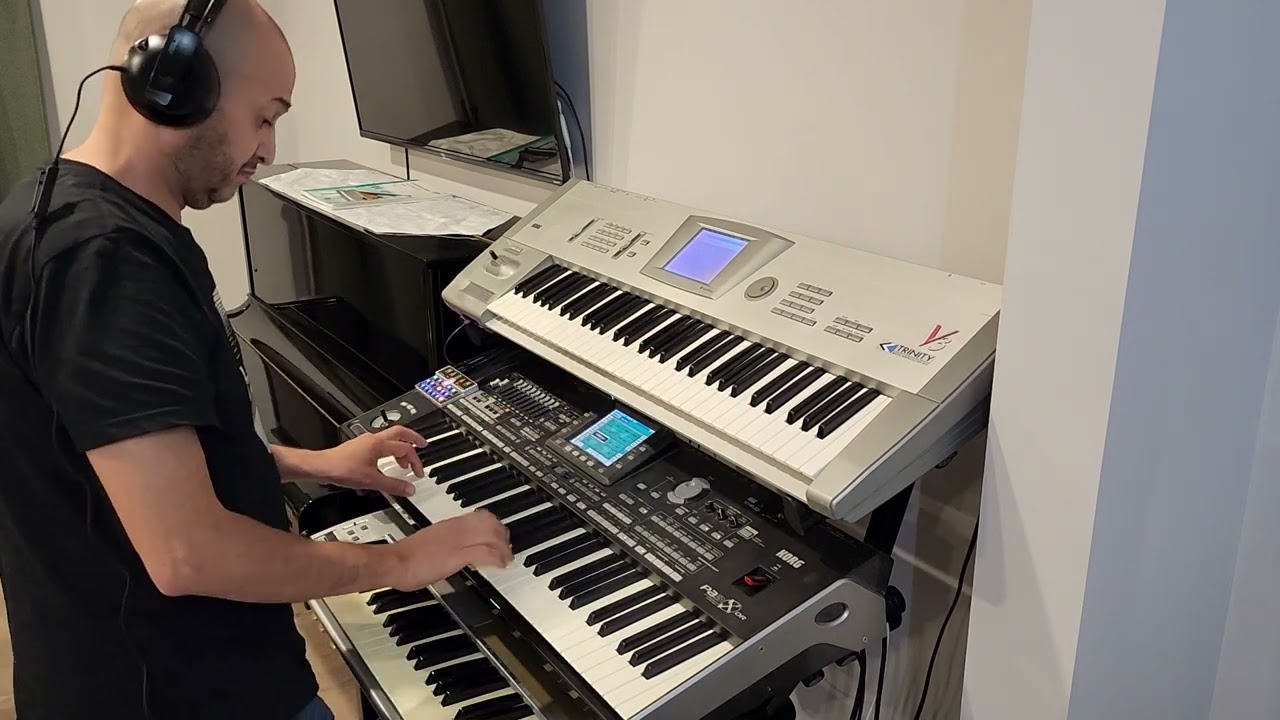 اغنية(ياجميل+جميل جمال)لفريد الاطرش عزف باسم مكارمcover by bassem mkarem Chords - Chordify