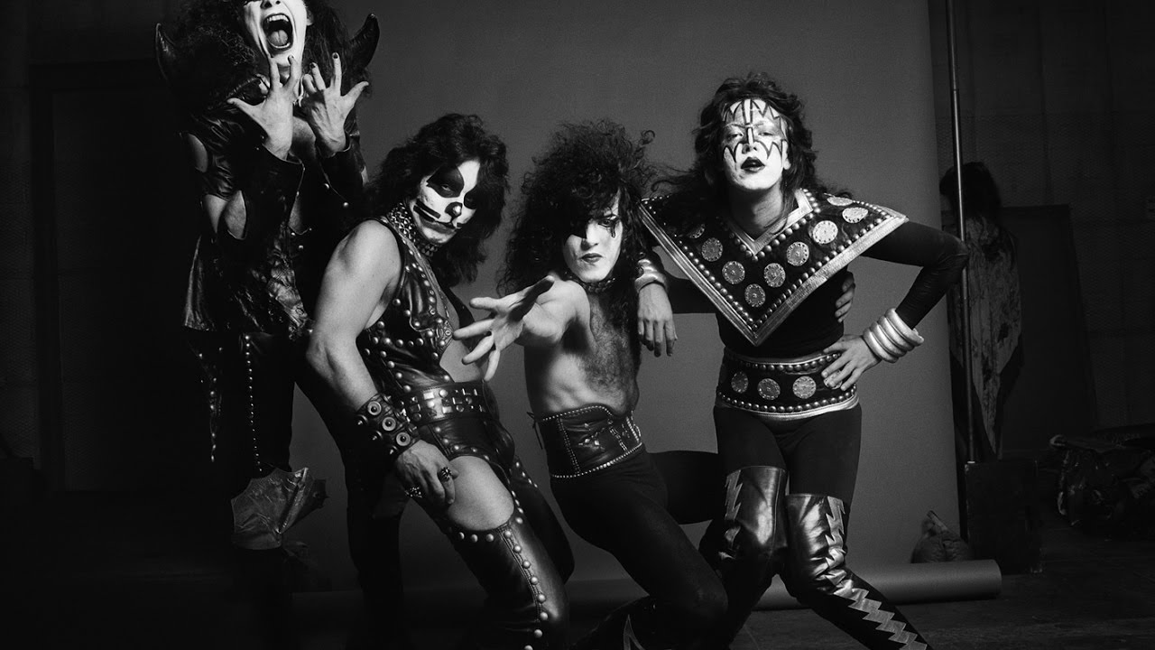 KISS - Love is Blind (1977 Demo) - YouTube