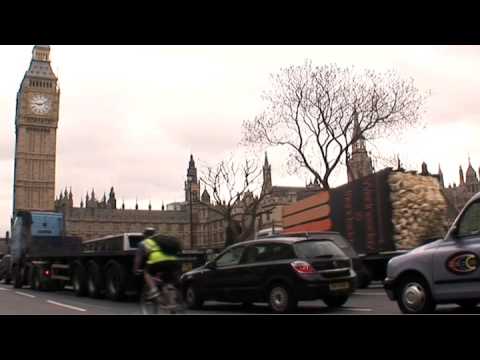 World's biggest bucket of popcorn! - YouTube