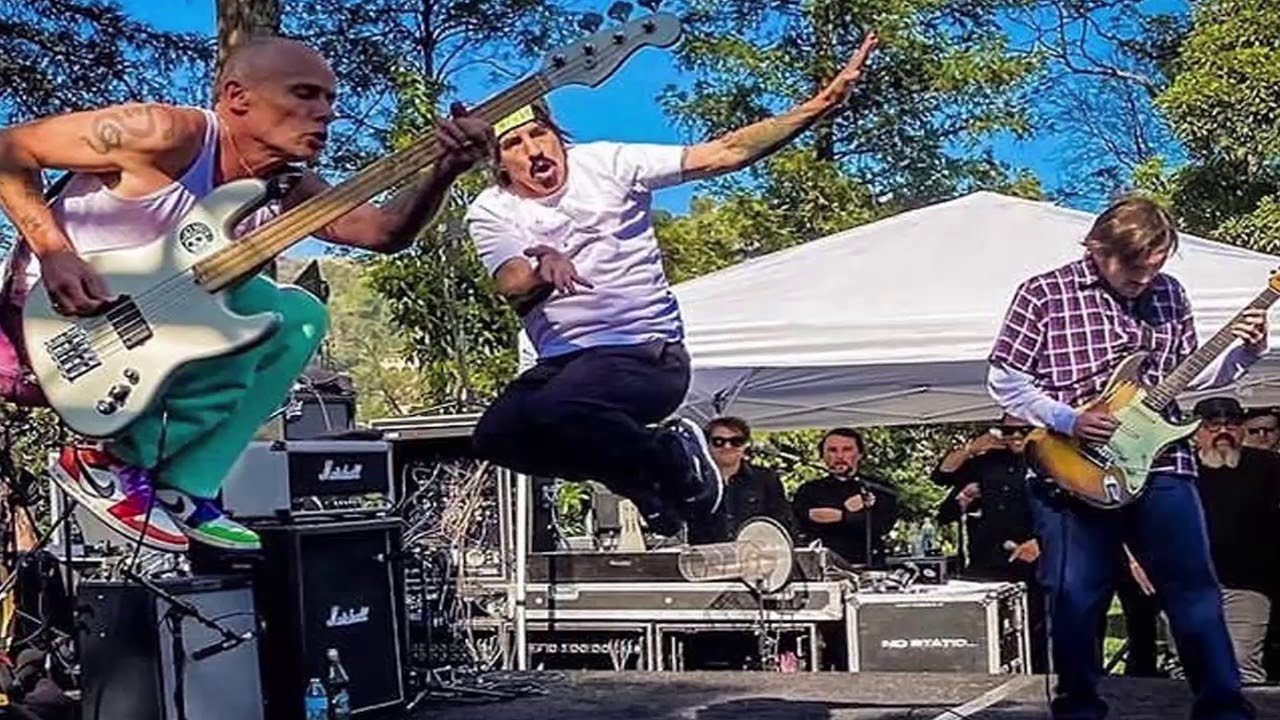 Welcome back, John #2 - YouTube