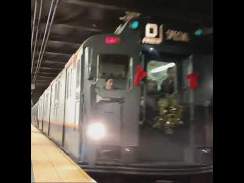 MTA: R160 (F), R68 (D) and NYTM R1/9 at Bryant Park 42nd Street | December 30, 2023 - YouTube