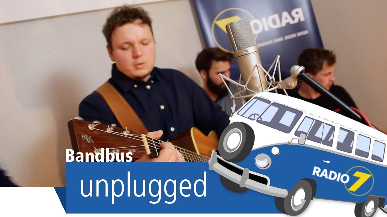 Radio 7 Bandbus: Peter Pux - A-N-N-A (unplugged) - YouTube